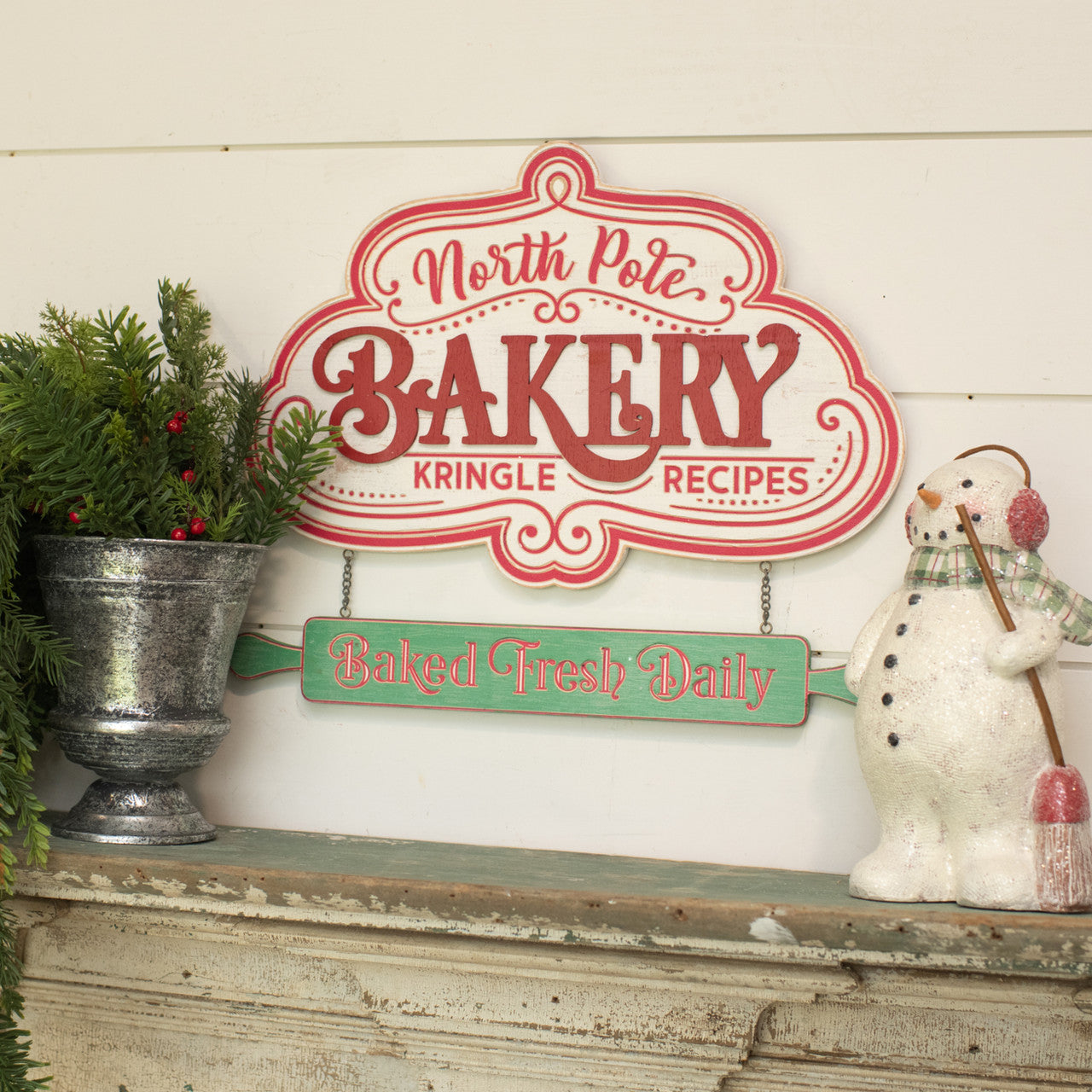North Pole Bakery Sign – Merry & Bright